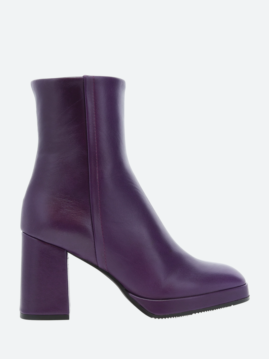 gravitypope - Grizel Boots in Viola Vitello (Purple)