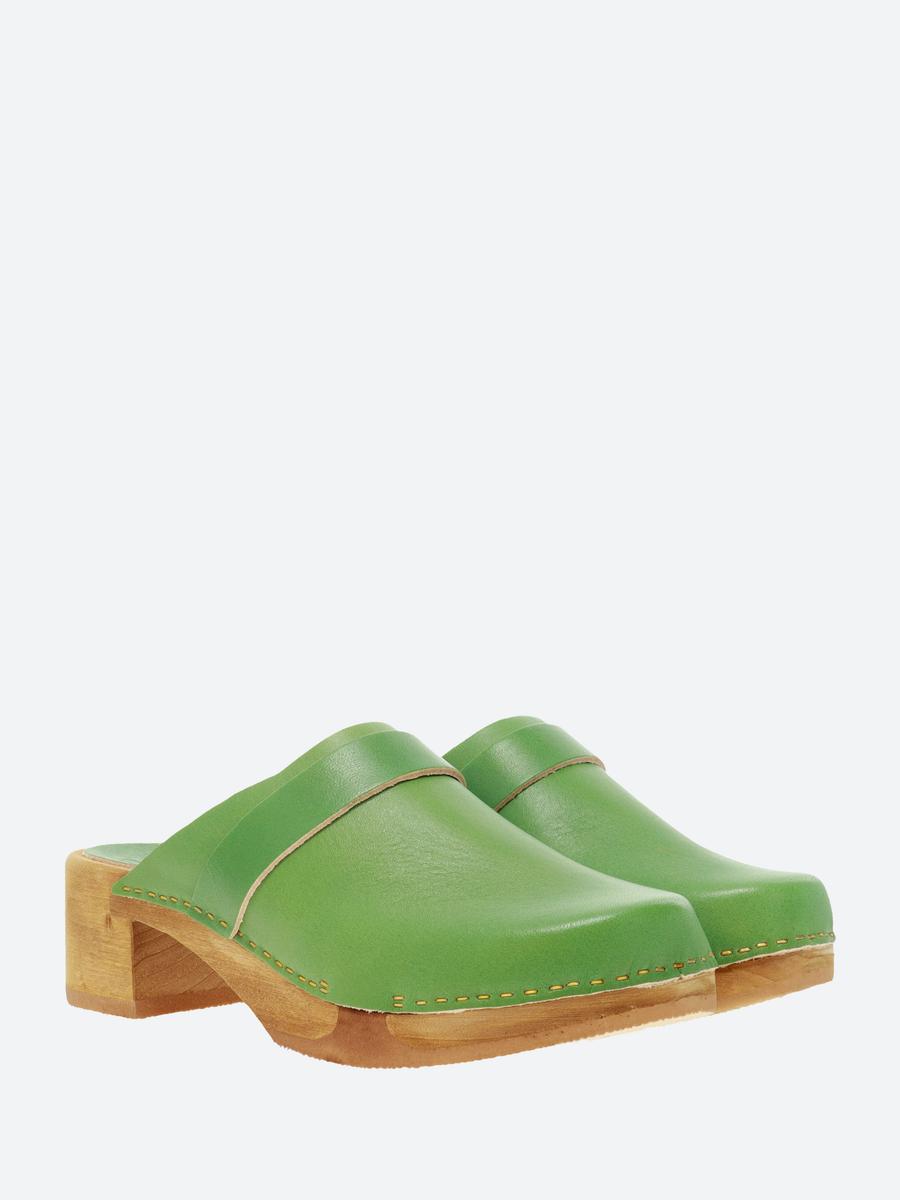 Bosabo - Anna Clogs in Verte Pomme Vegetal – gravitypope