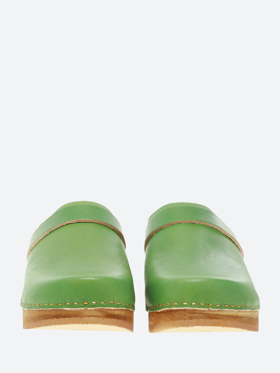 Bosabo - Anna Clogs in Verte Pomme Vegetal – gravitypope