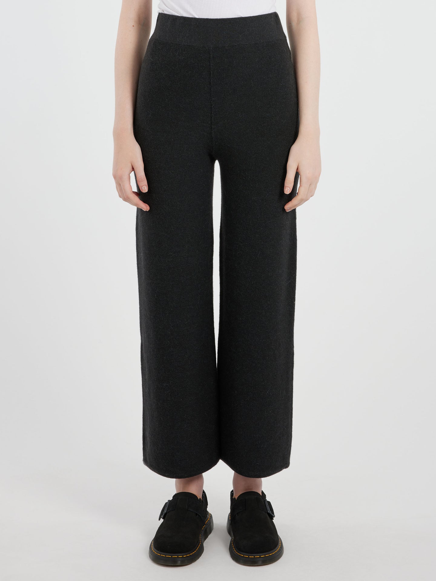 gravitypope.com: Designer shoes and clothes for women and men