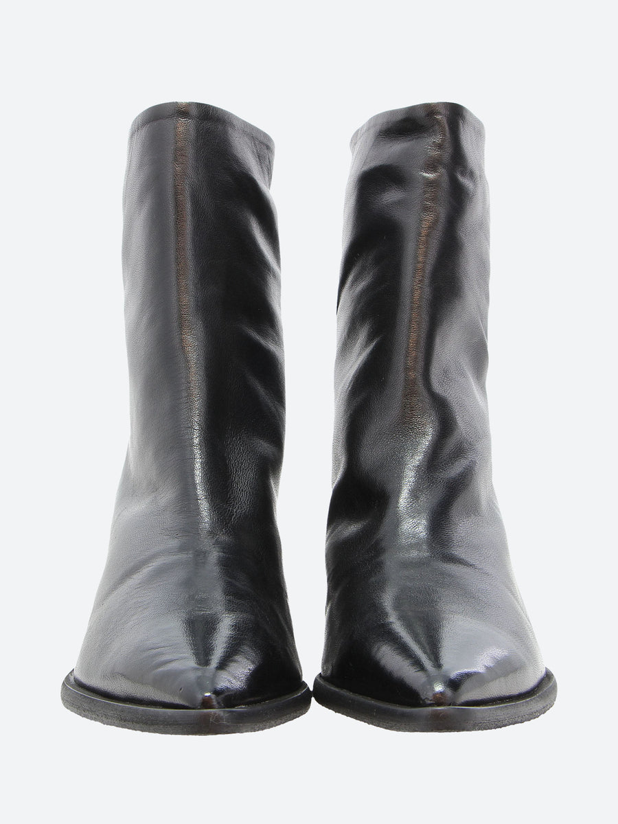 gravitypope - Robyn Boot in Nero Missouri