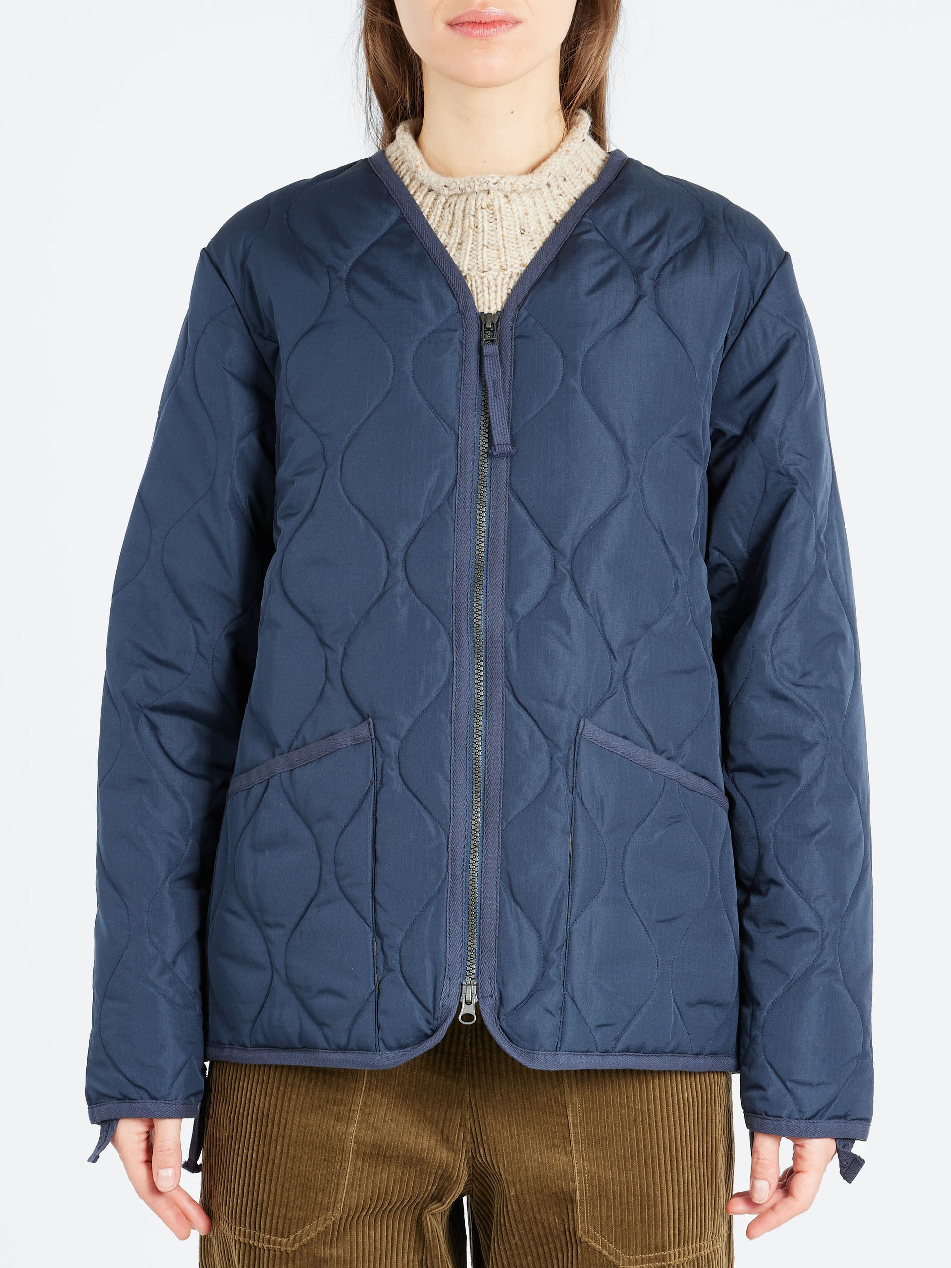 Taion - Military Zip V-Neck Down Jacket in Dark Olive – gravitypope