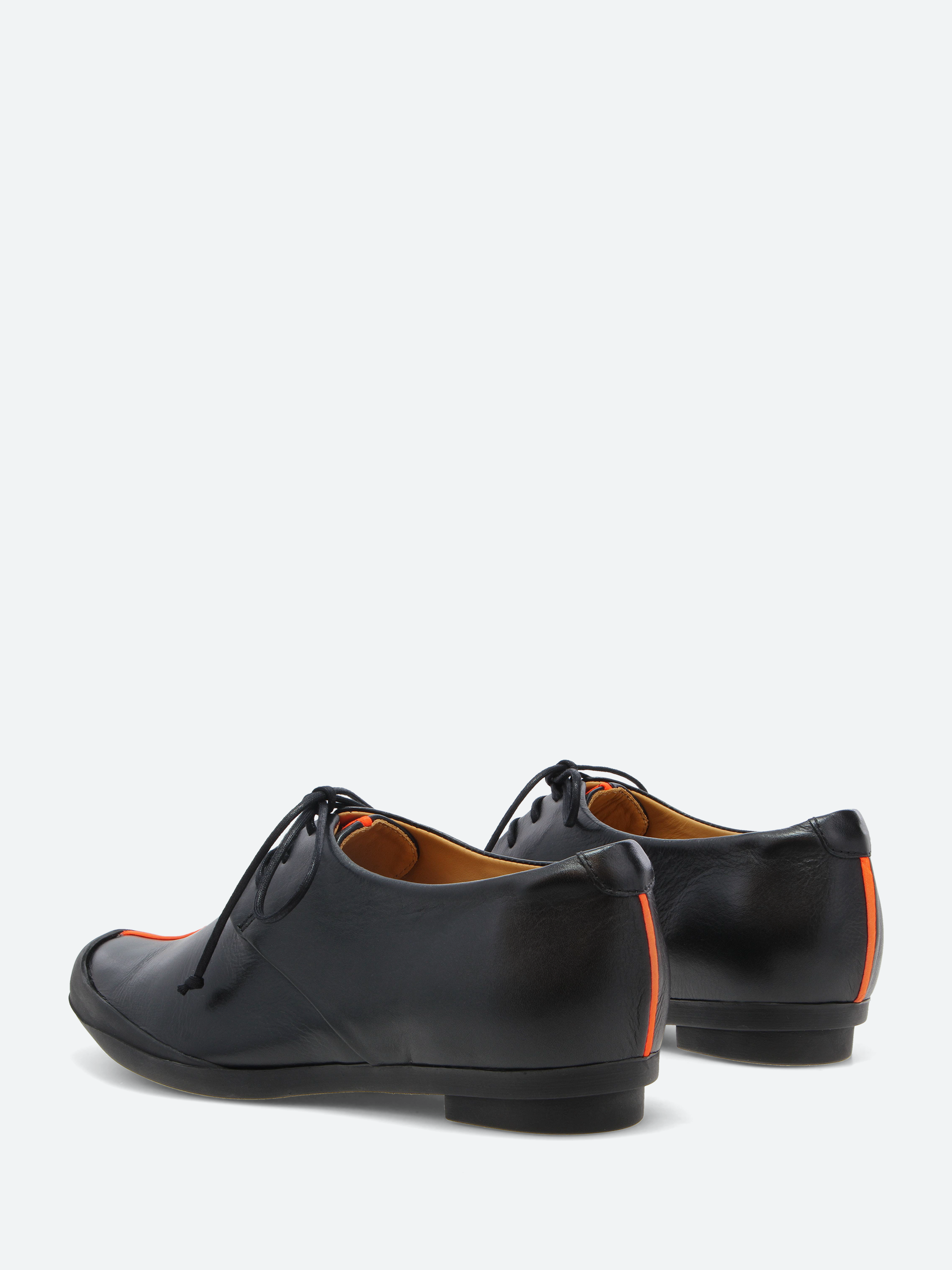 Tracey Neuls - Whipple in Black with Red Heel – gravitypope