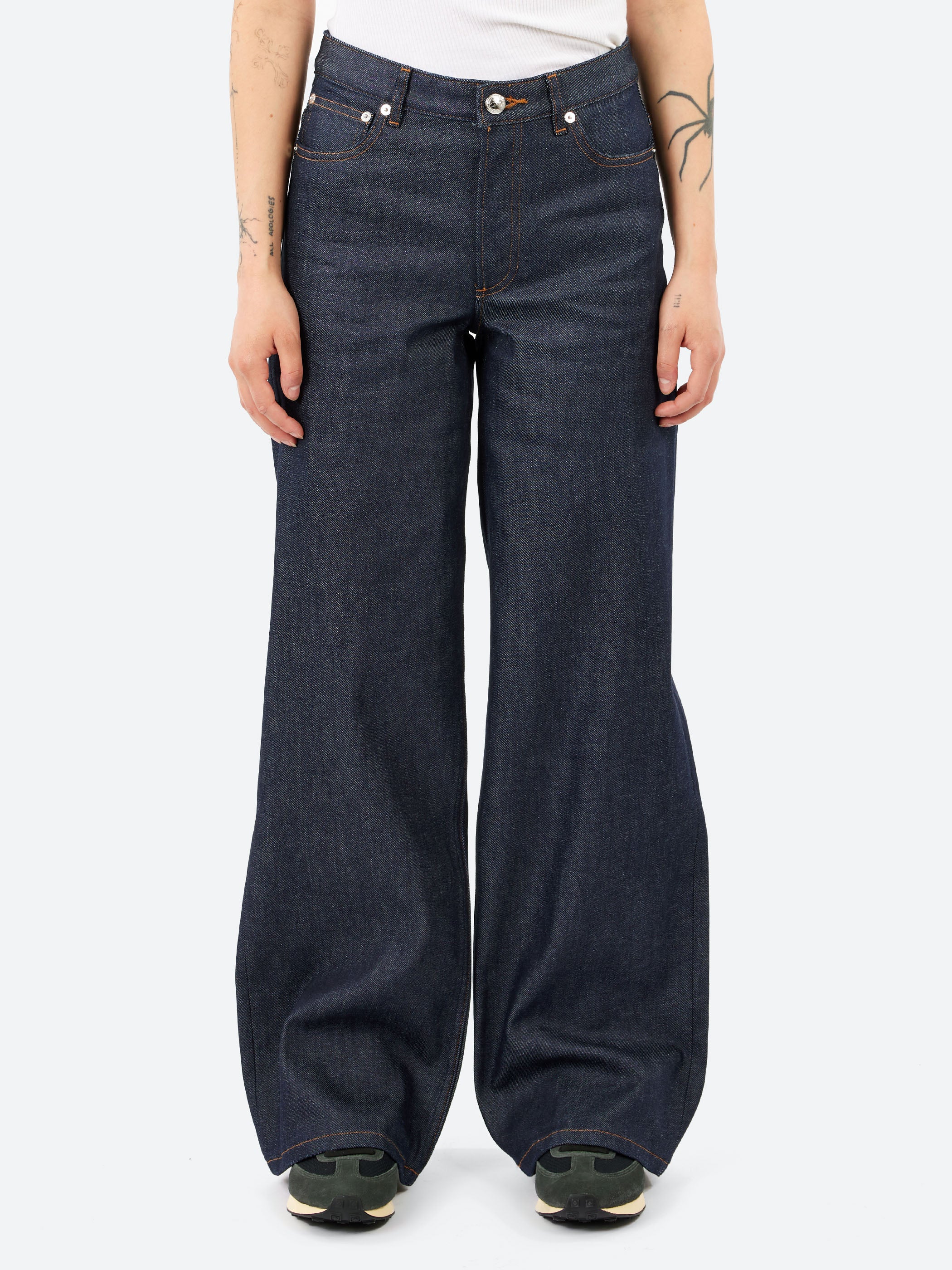 A.P.C. - Greta Trench in Beige – gravitypope