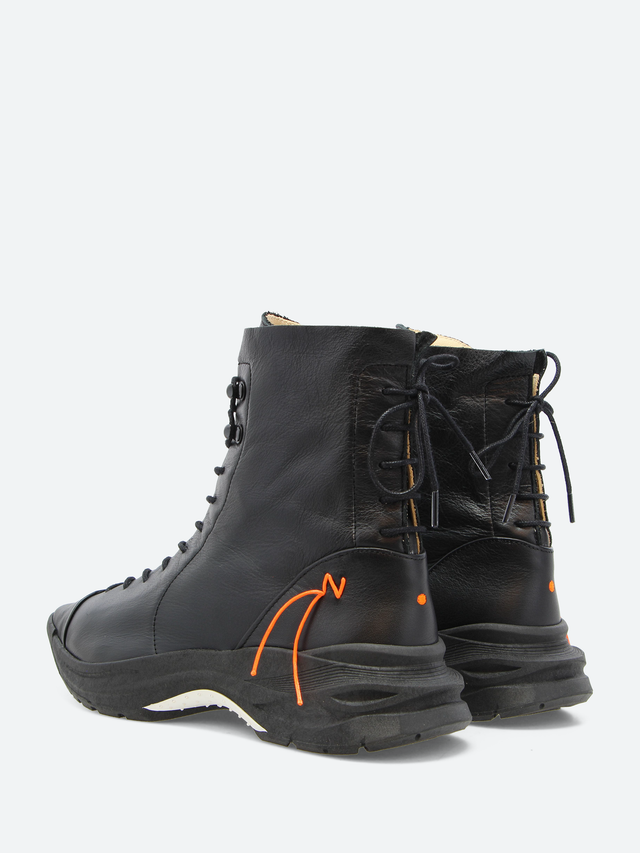 Tracey Neuls - Dot in Natural – gravitypope