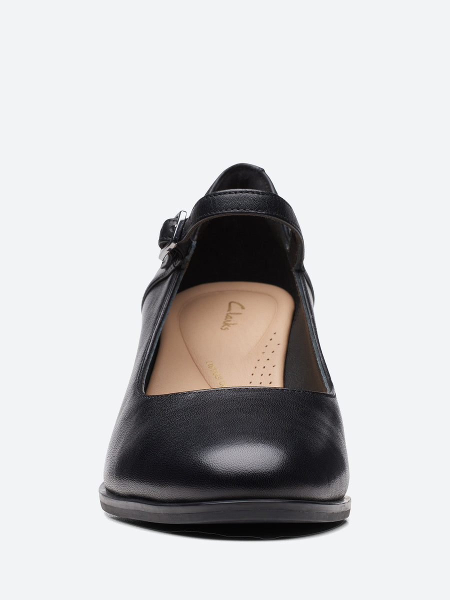 Clarks - Freva55 Strap Mary Jane in Black – gravitypope