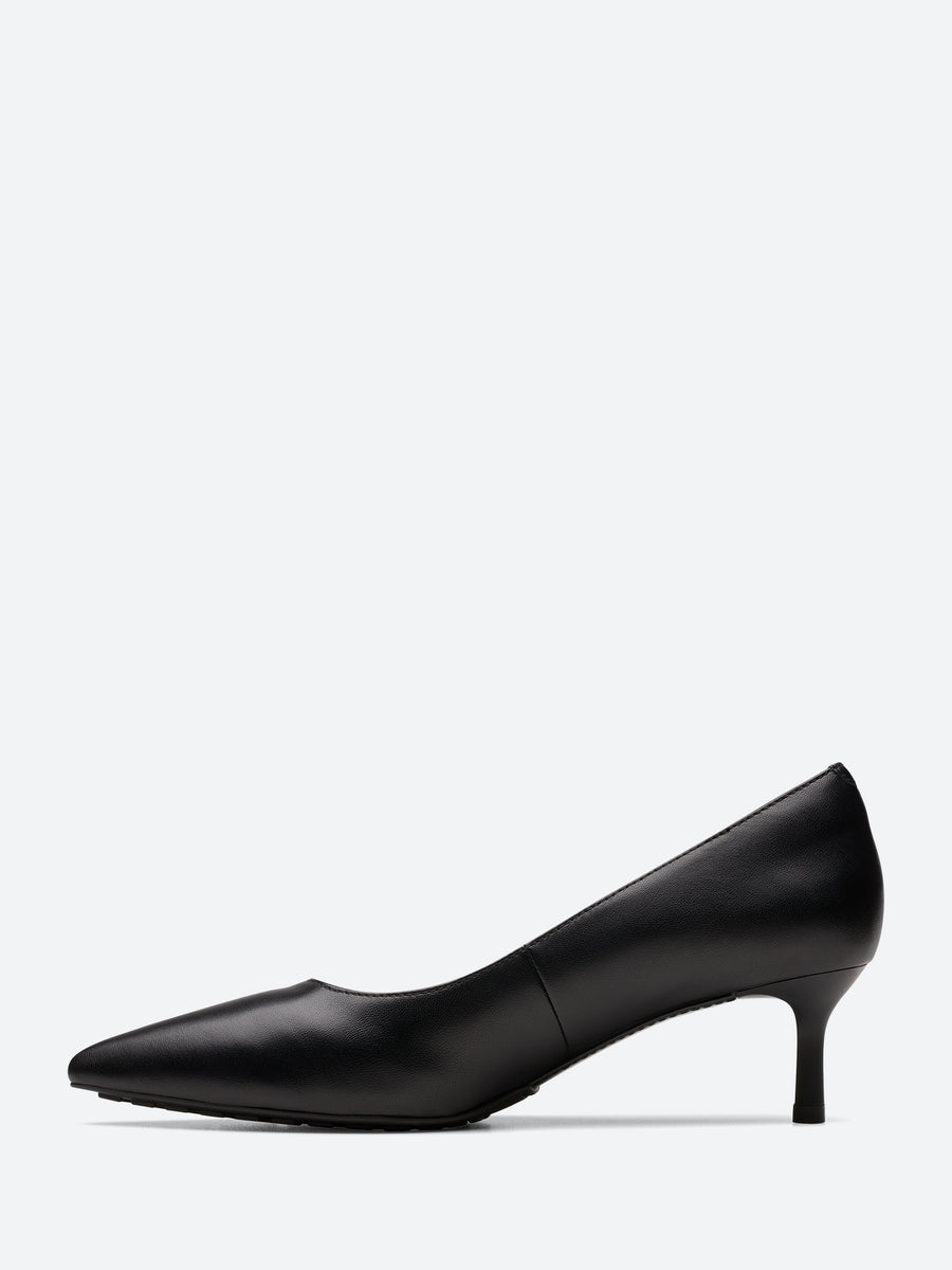 Clarks - Adela Court Heel in Black – gravitypope