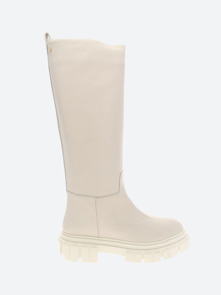 Gina 27 – gravitypope