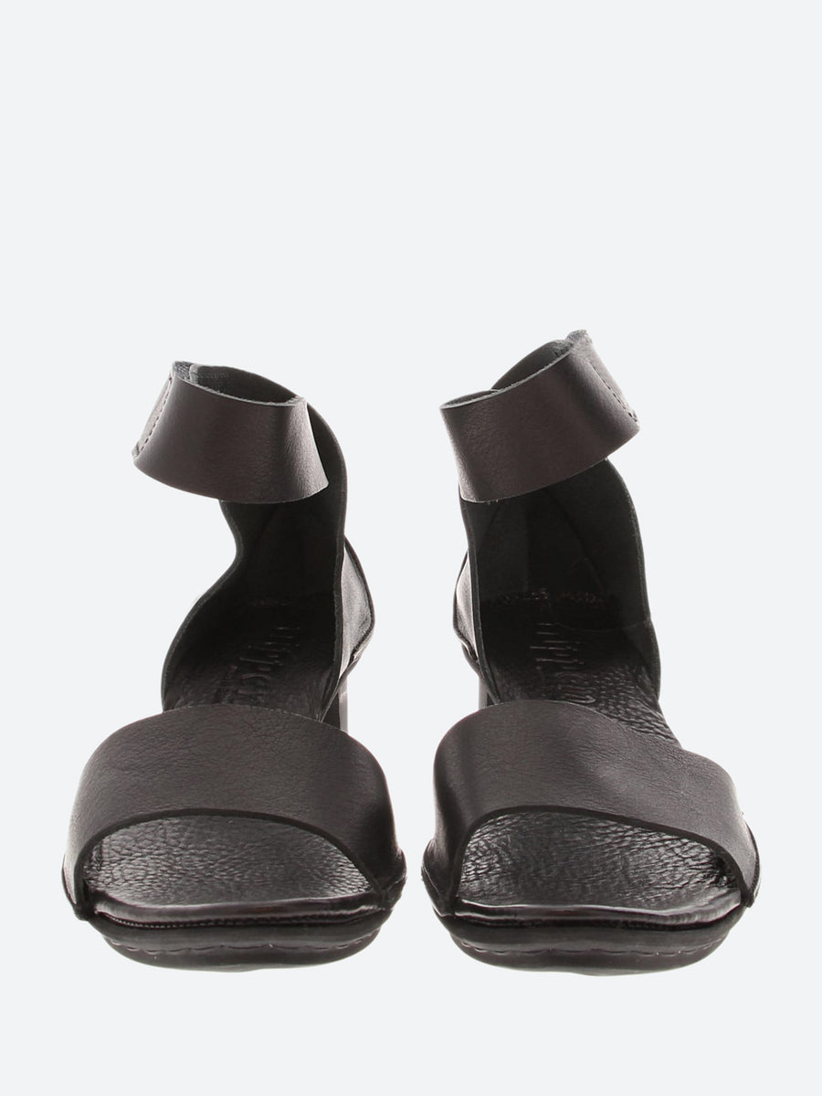 Trippen - X+OS Itten Sandal in Black Waw – gravitypope