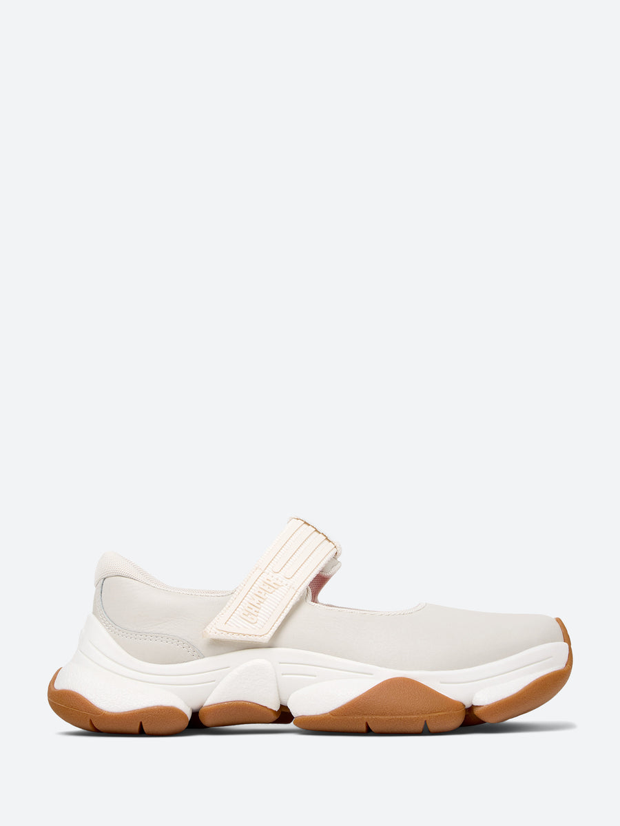 Camper - Karst Trek Mary Jane in White – gravitypope