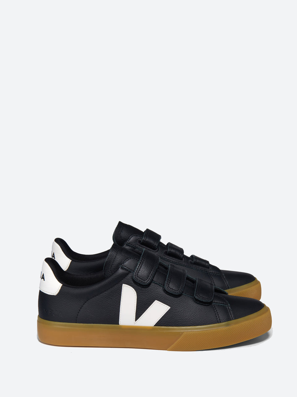 Veja - Recife ChromeFree Leather in White and Black – gravitypope
